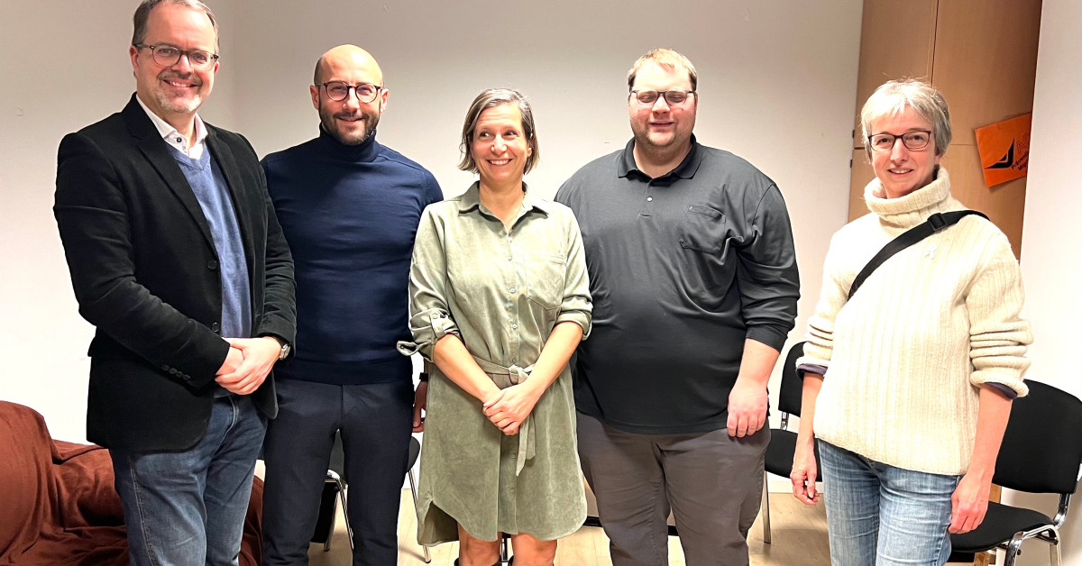 Rinderspacher besucht interkulturellen Verein - Markus Rinderspacher